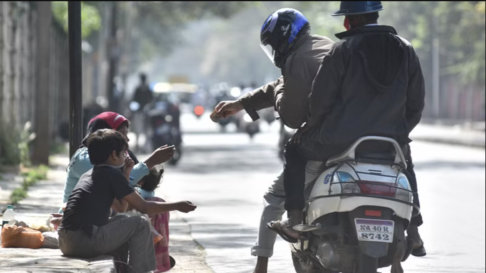 Giving Money To Beggars? Police Will Take Action Against You In Indore ...