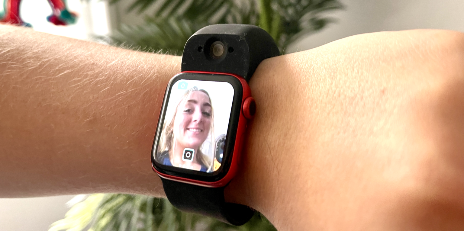 Apple Watch Will Now Come With Built-In Camera To Power AI Features ...
