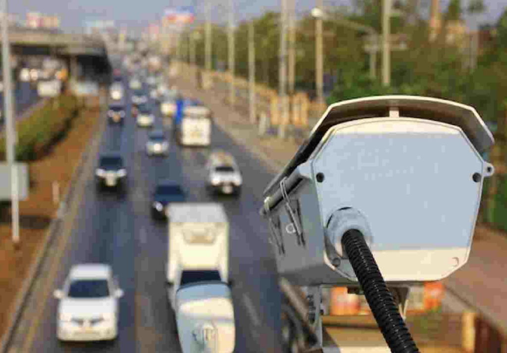 AI-powered 4D Radar Interceptor In Delhi Can Catch Drivers Talking On ...