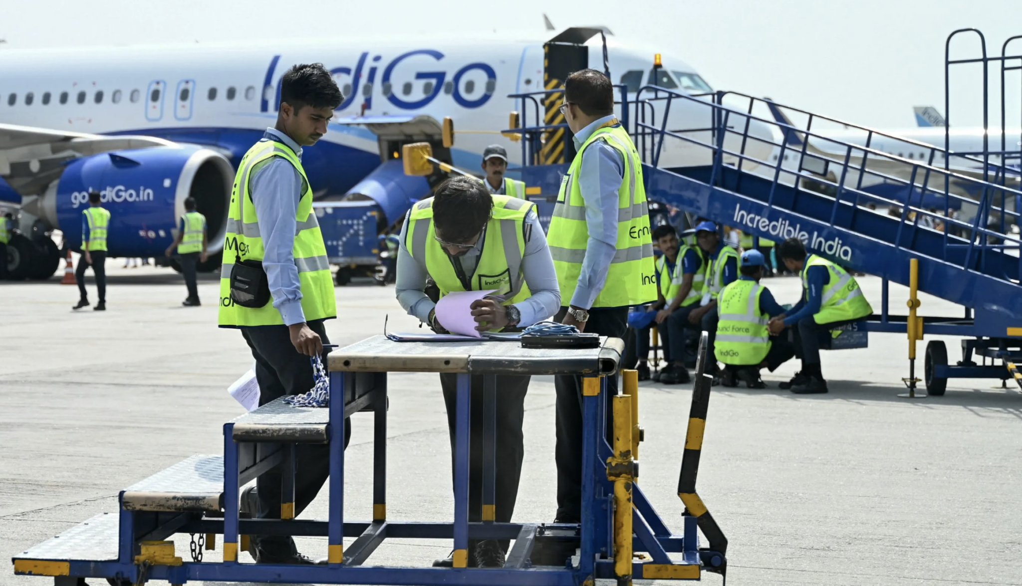 Indigo Ground Staff Will Get Salary Hike As Per Govt Norms - Trak.in ...