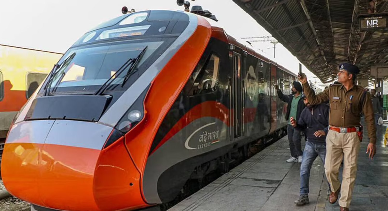 Jammu Srinagar Vande Bharat Starts: Rs 715 Fare, 5 Hrs Journey Via ...