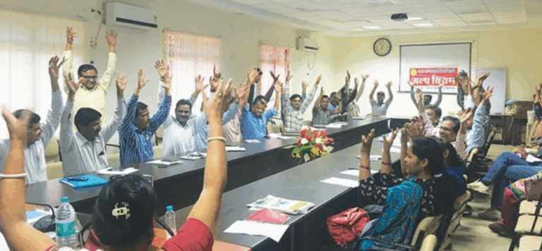 8th Pay Commission: Govt Employees Demand 400% Salary Hike Under New ...
